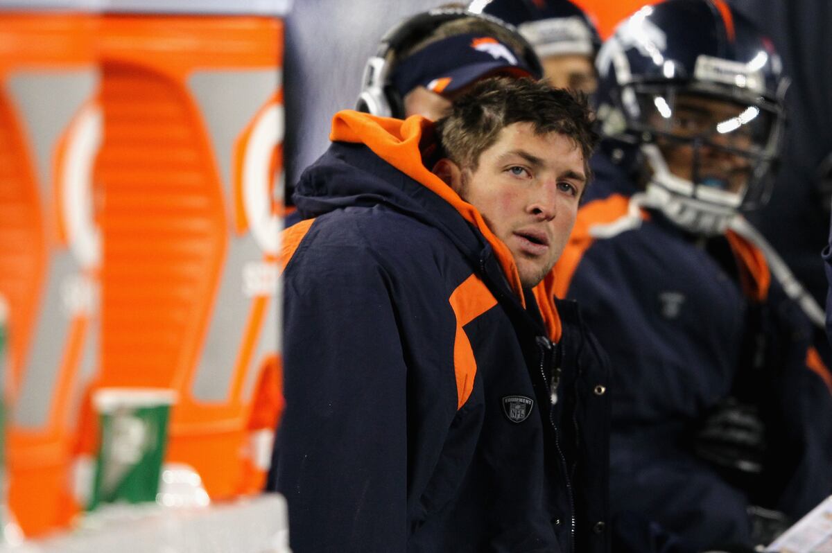 Fairy Tale Fans: Why Tim Tebow Supporters Are Naturals for Mixed ...