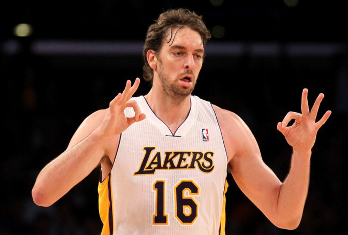 L.A. Lakers: One Reason Lake Show Can Defeat Each Western Conference ...