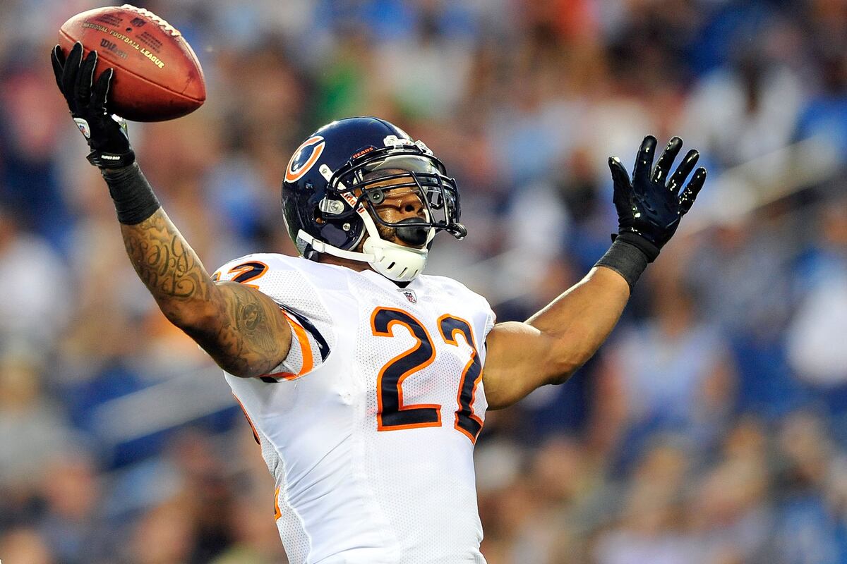 NFL Free Agents 2012: Michael Bush to Bears Proves Elite Backs Are ...
