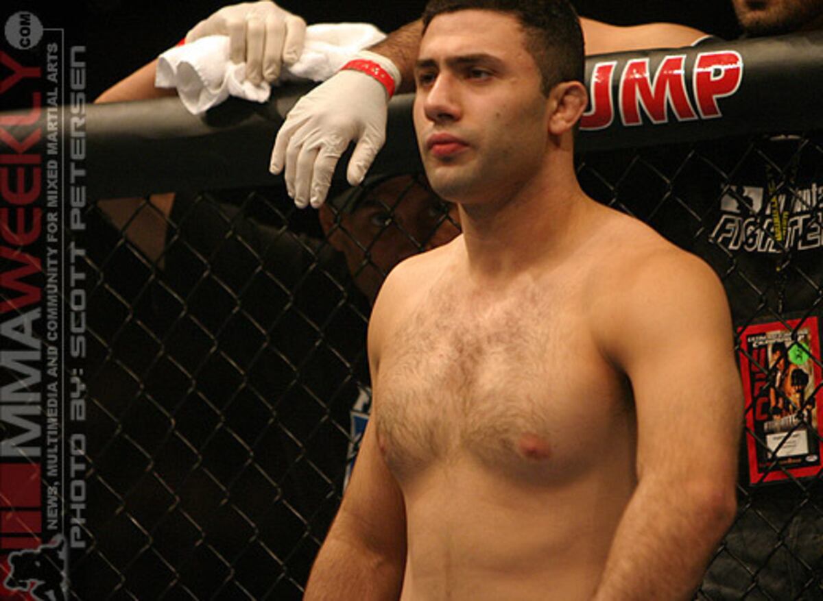 Video of 14-Year-Old Karo Parisyan Fighting 23-Year-Old MMA Fighter ...