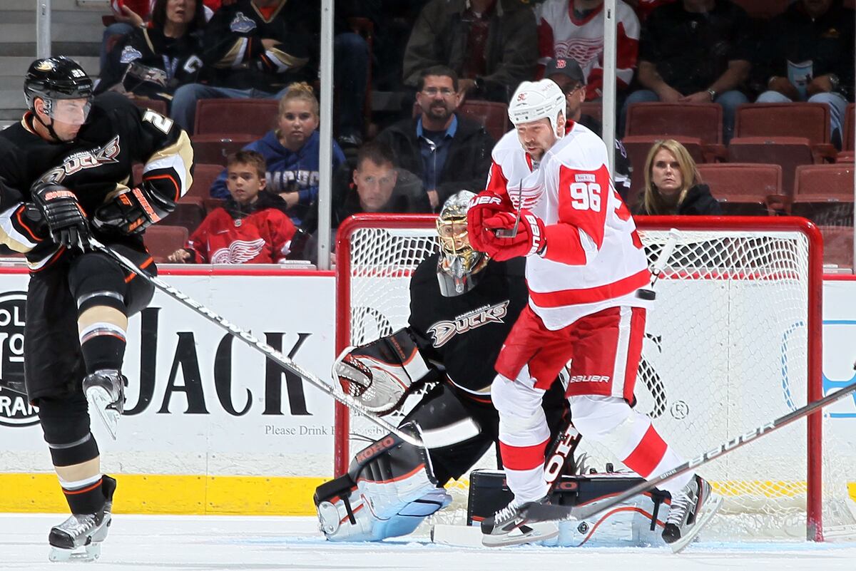 Detroit Red Wings: Tomas Holmstrom Is More Than Deserving of Masterton ...
