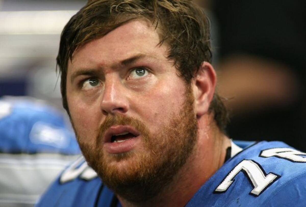 Detroit Lions 2012: 3 Reasons Why Re-Signing Jeff Backus Was a Horrible ...