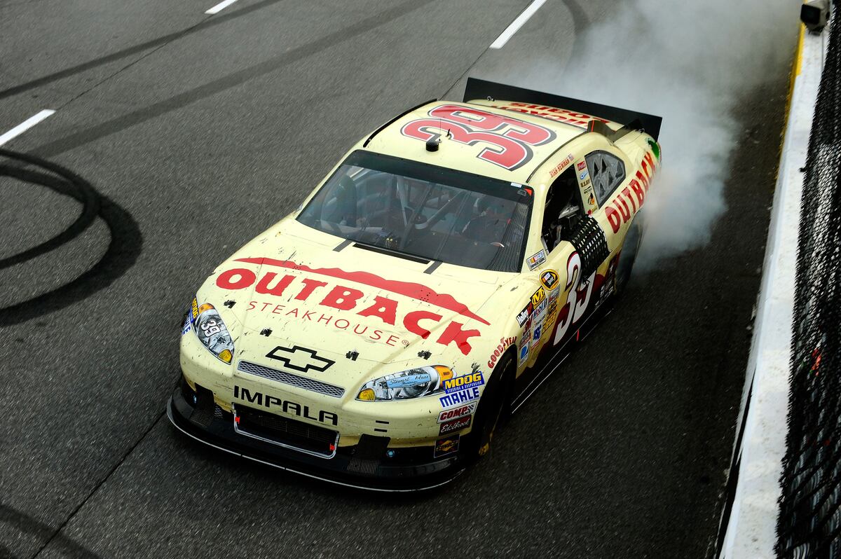 Ryan Newman Wins Wacky NASCAR Sprint Cup Race at Martinsville | News ...