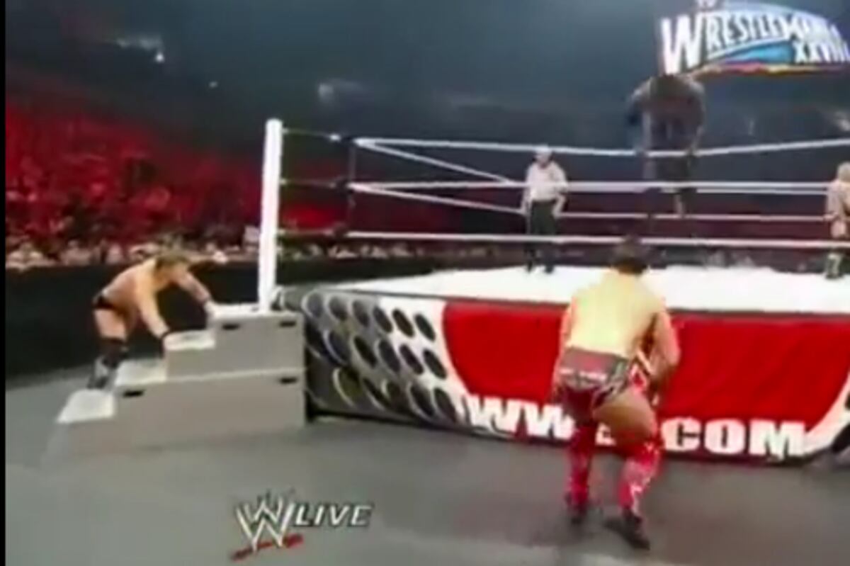 WWE: Does the Roster Need Lessons in How to Fly to the Floor and Catch ...