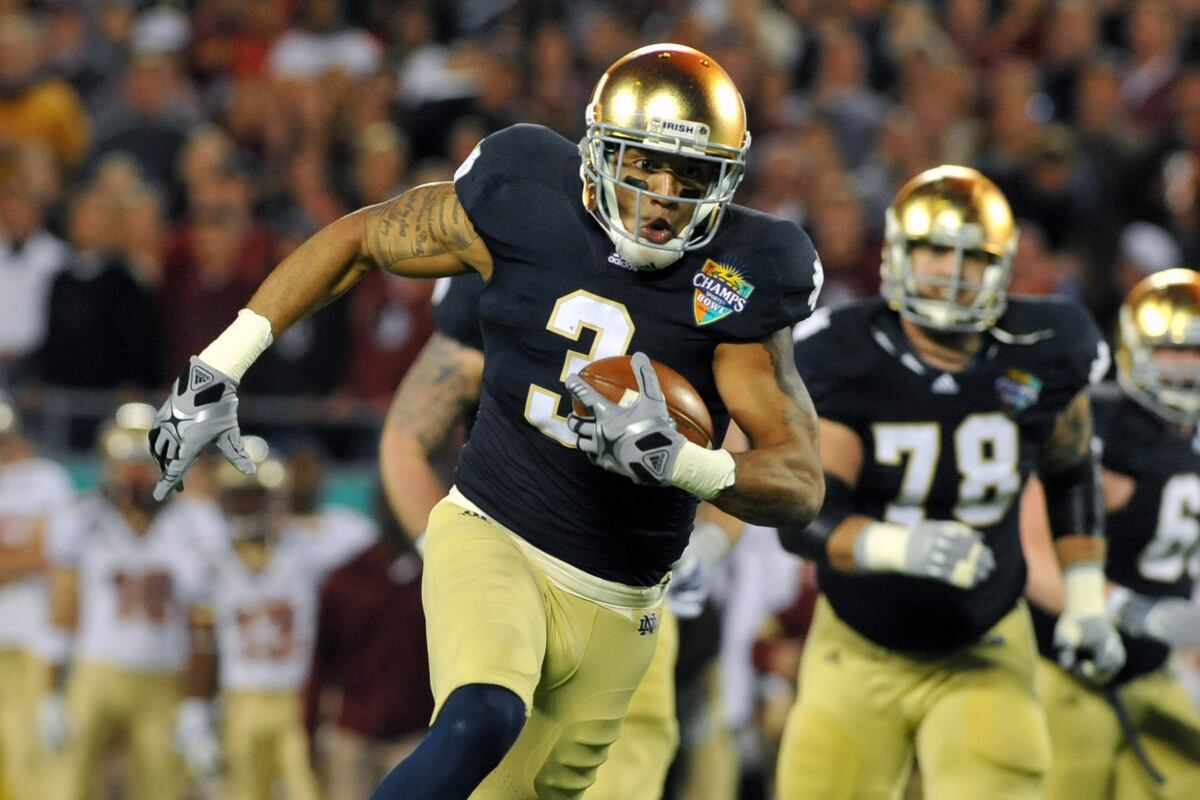 2012 NFL Draft: Implications of Demetress Bell Signing with ...