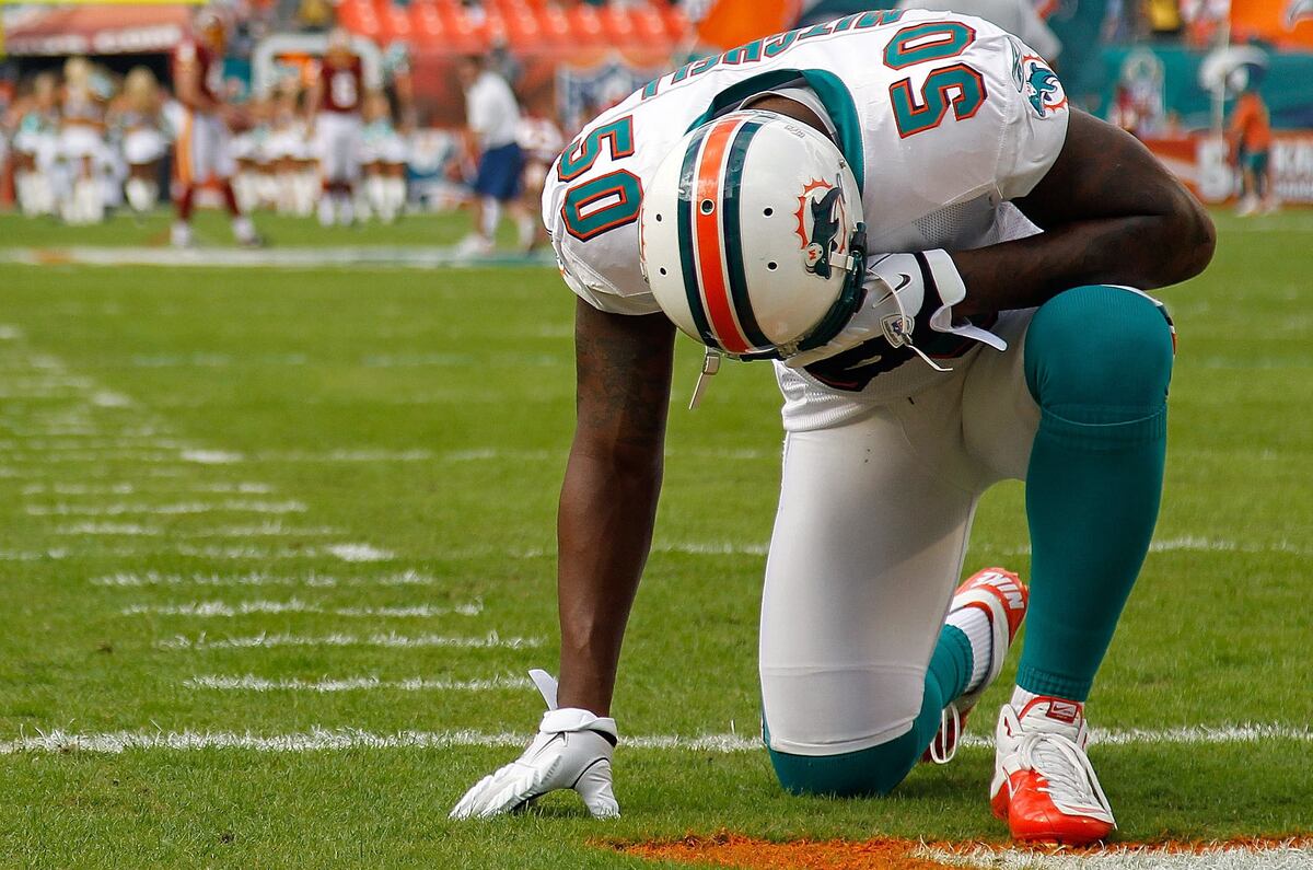 Minnesota Vikings Sign Middle Linebacker Marvin Mitchell | News, Scores ...