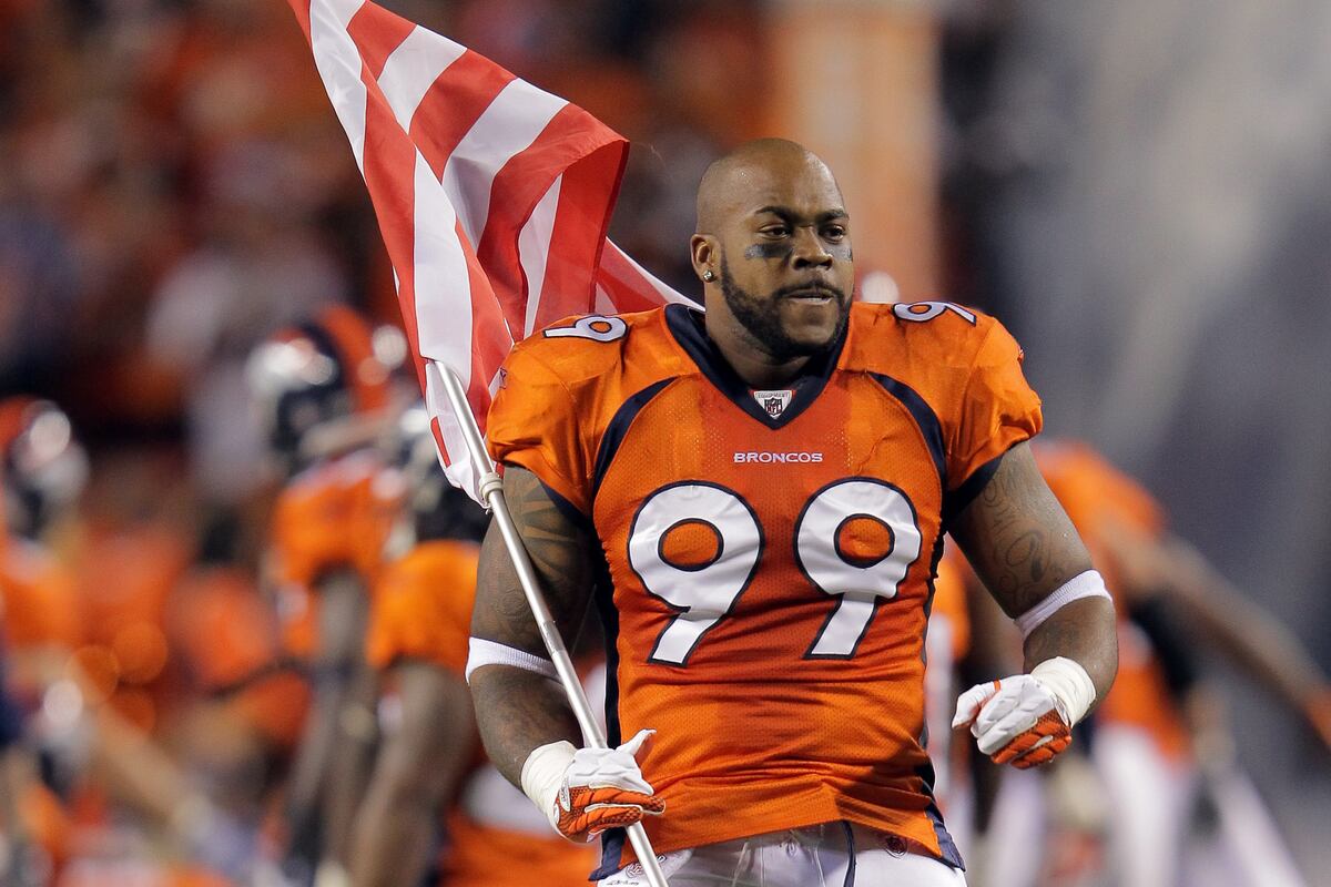 Kevin Vickerson: Denver Broncos Defensive Tackle Takes Pay Cut to Stay ...