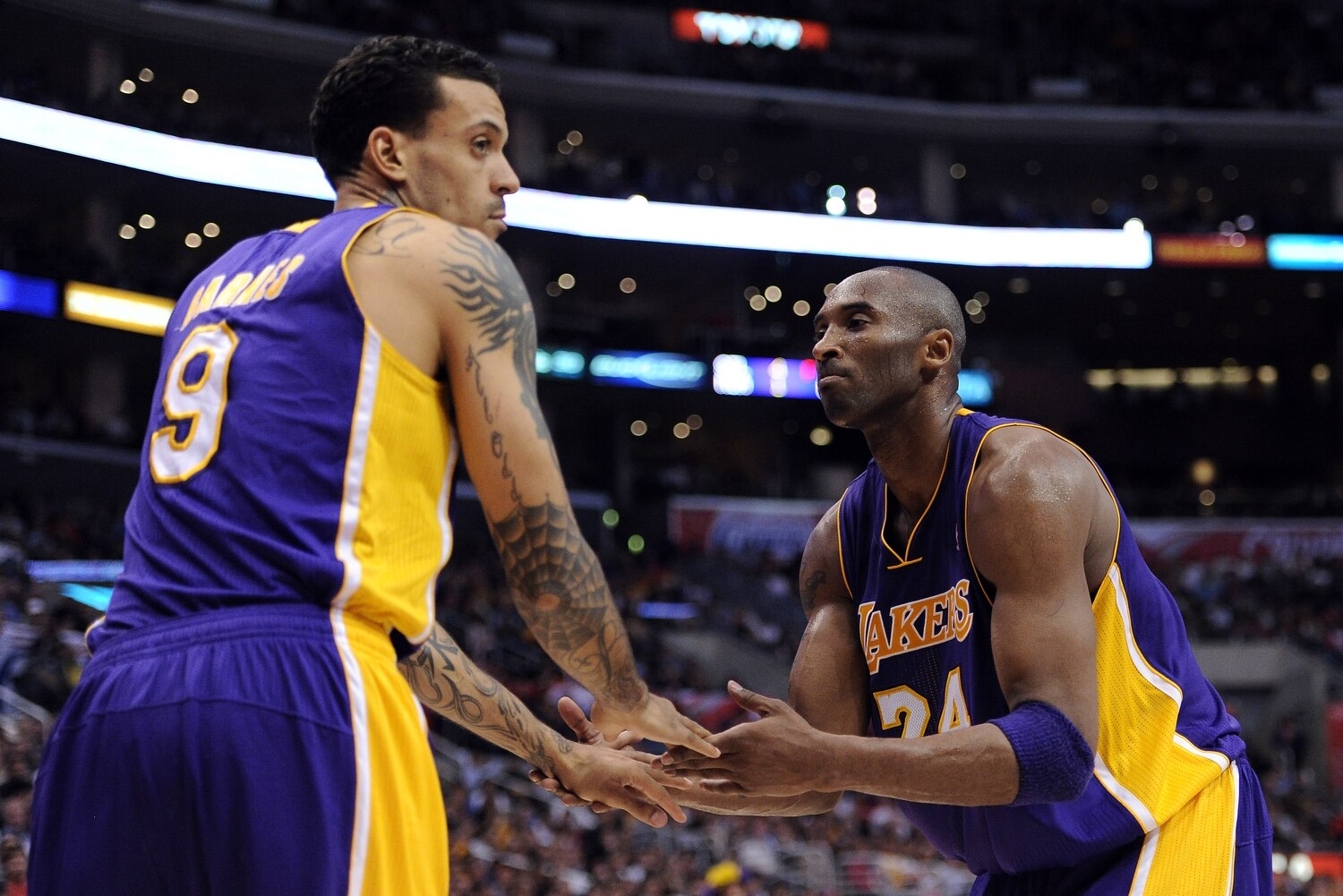 Kobe Bryant, Matt Barnes & Metta World Peace in Defence of the L.A ...
