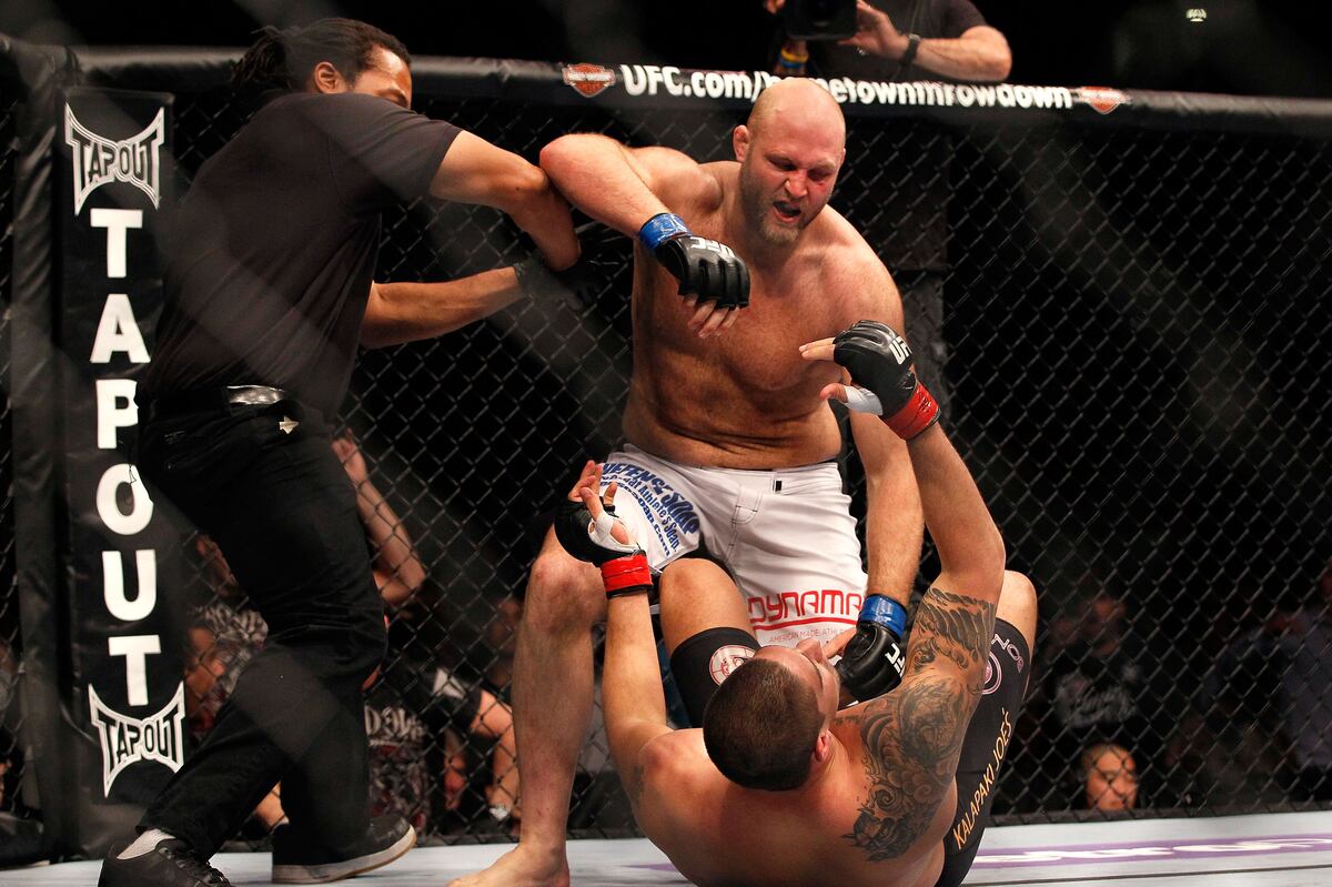 UFC 145 Results: Travis Browne vs. Ben Rothwell Makes All the Sense in ...