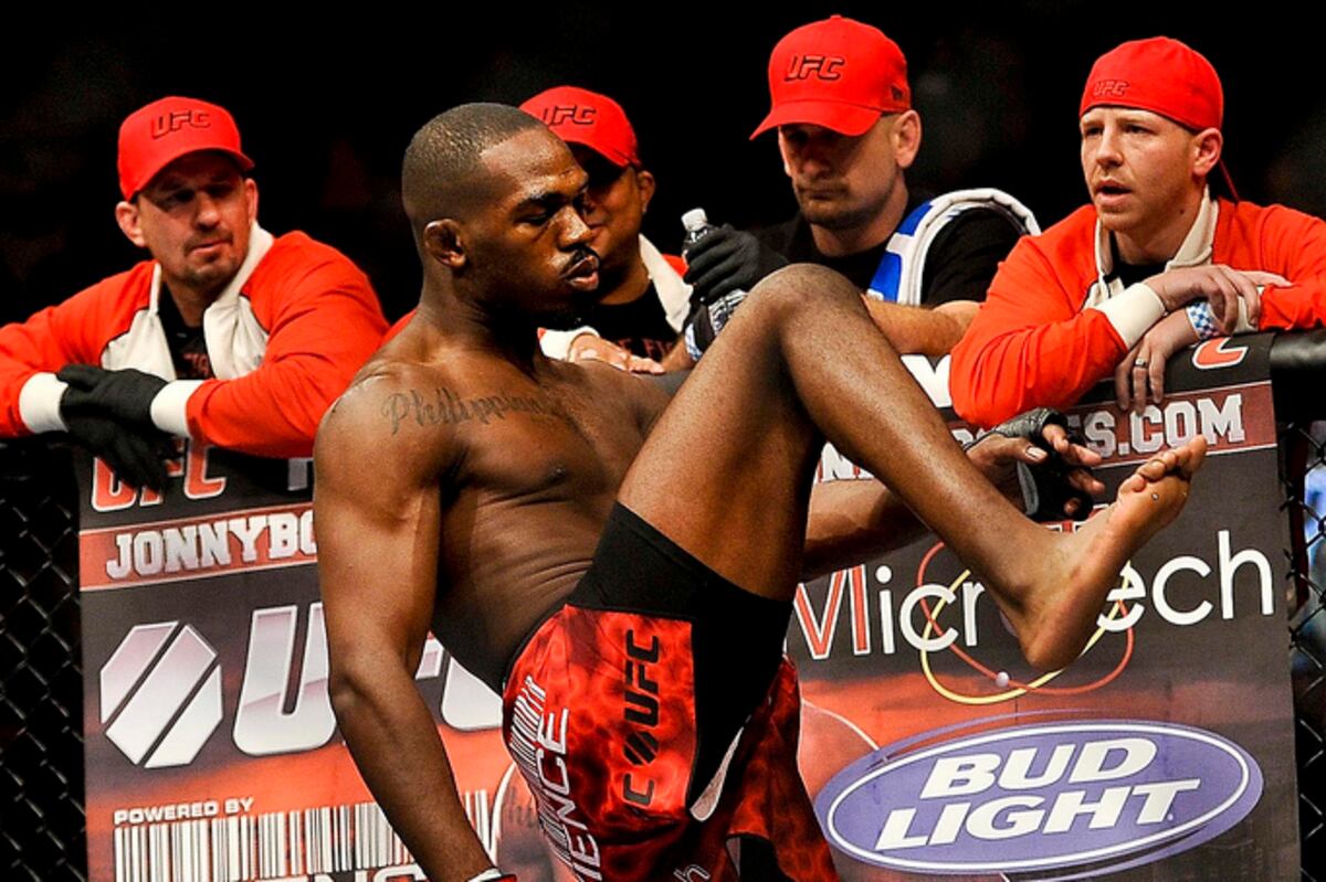 UFC 145 Results: What Jon Jones Needs to Do to Defeat Dan Henderson ...