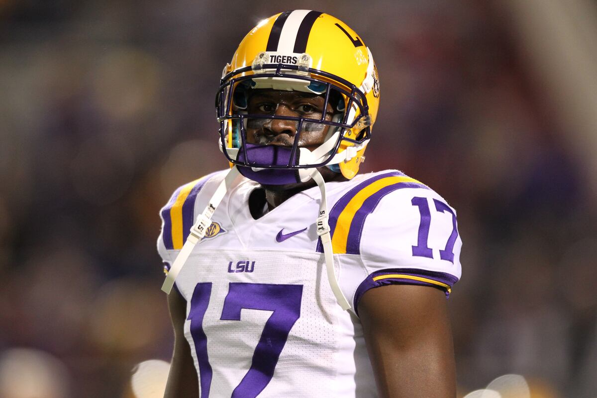 Bucs' Mark Dominik and Greg Schiano Must Sell out Defensively in 2012 ...