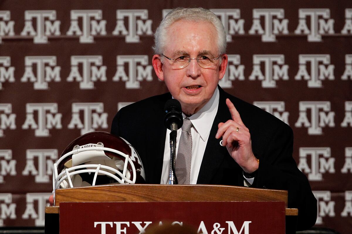 SEC Football Morning Coffee: Mike Slive Speaks on Progress of BCS ...