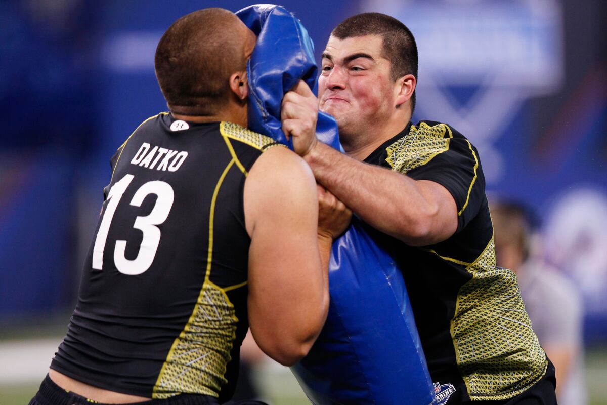 David DeCastro to Steelers: Draft-Day Slide Makes Steelers Big Round 1 ...