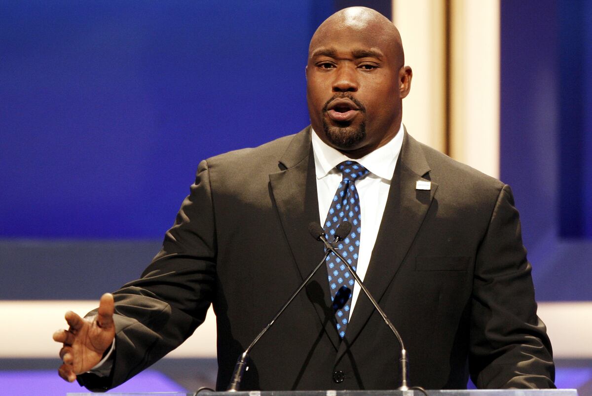 Warren Sapp's Career Hits All-Time Low with TV Judge Role | News ...