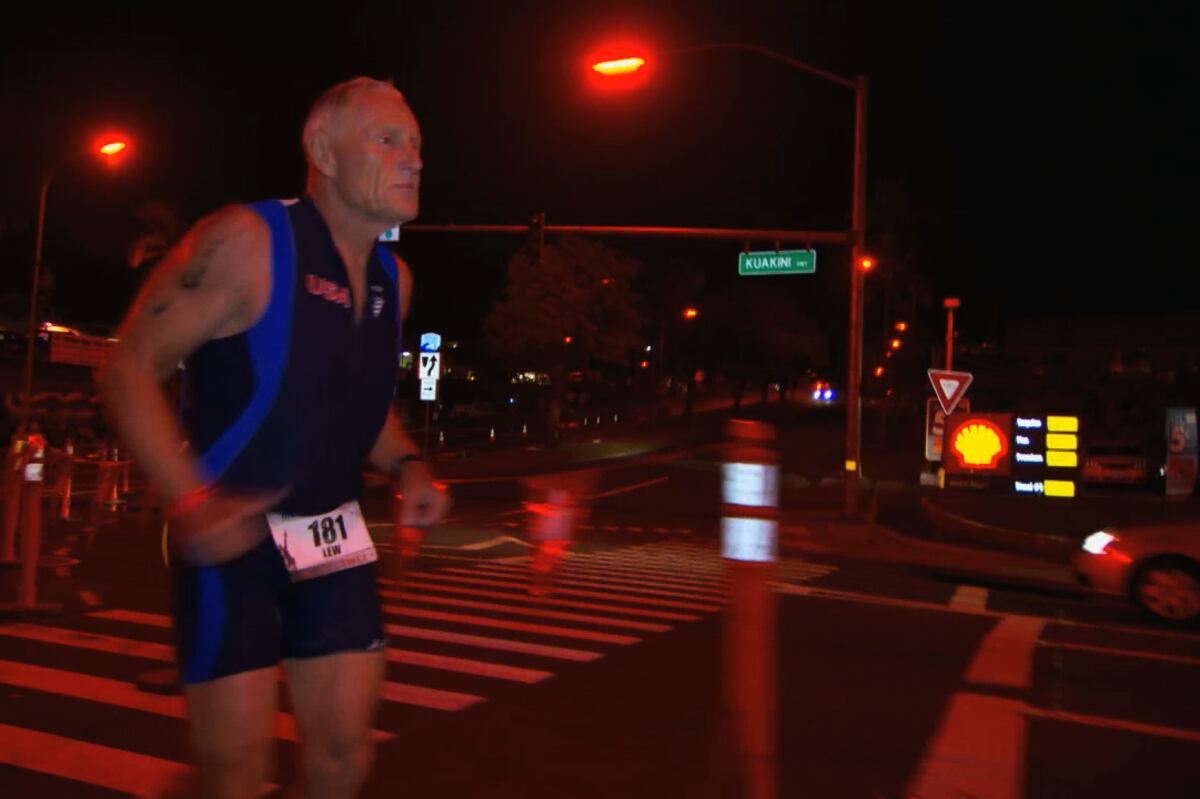 Amazing 81-Year-Old Ironman Lew Hollander Still Competing | News ...