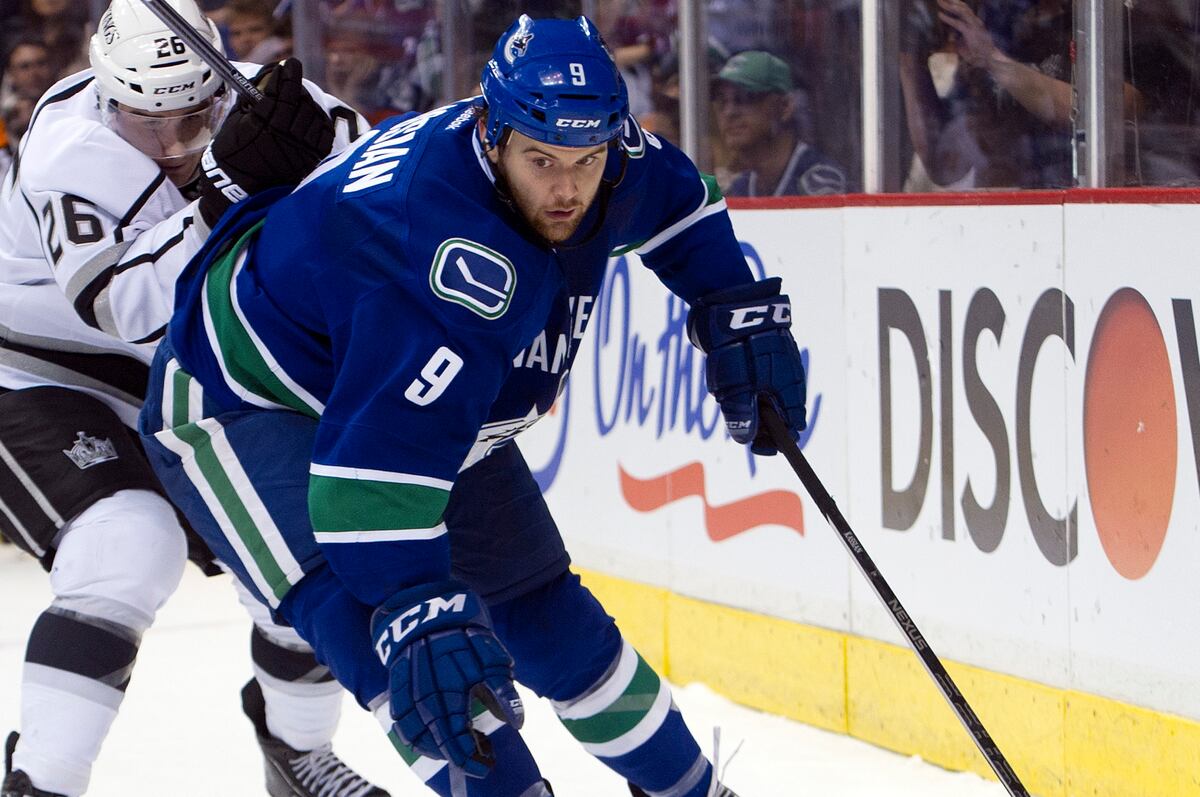 Vancouver Canucks Prospects Coverage Rw Zack Kassian Bleacher Report Latest News Videos
