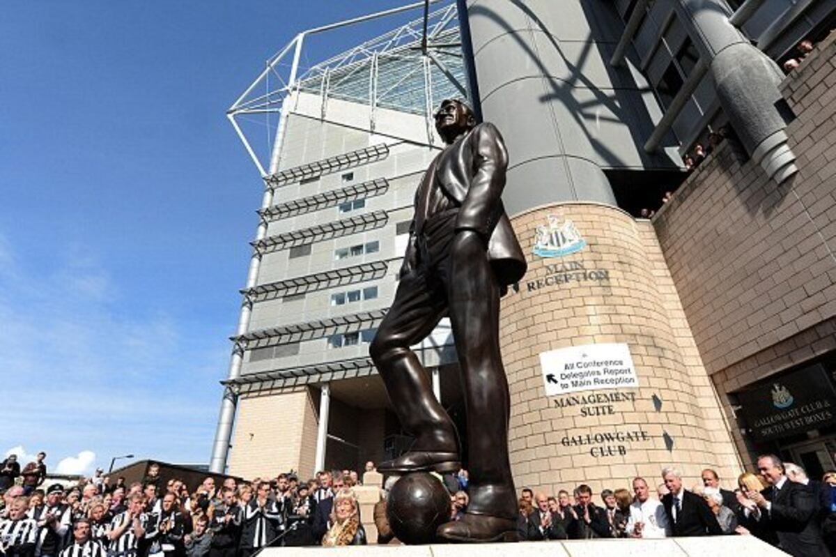 Newcastle United Honor Sir Bobby Robson with Statue at St. James' Park ...