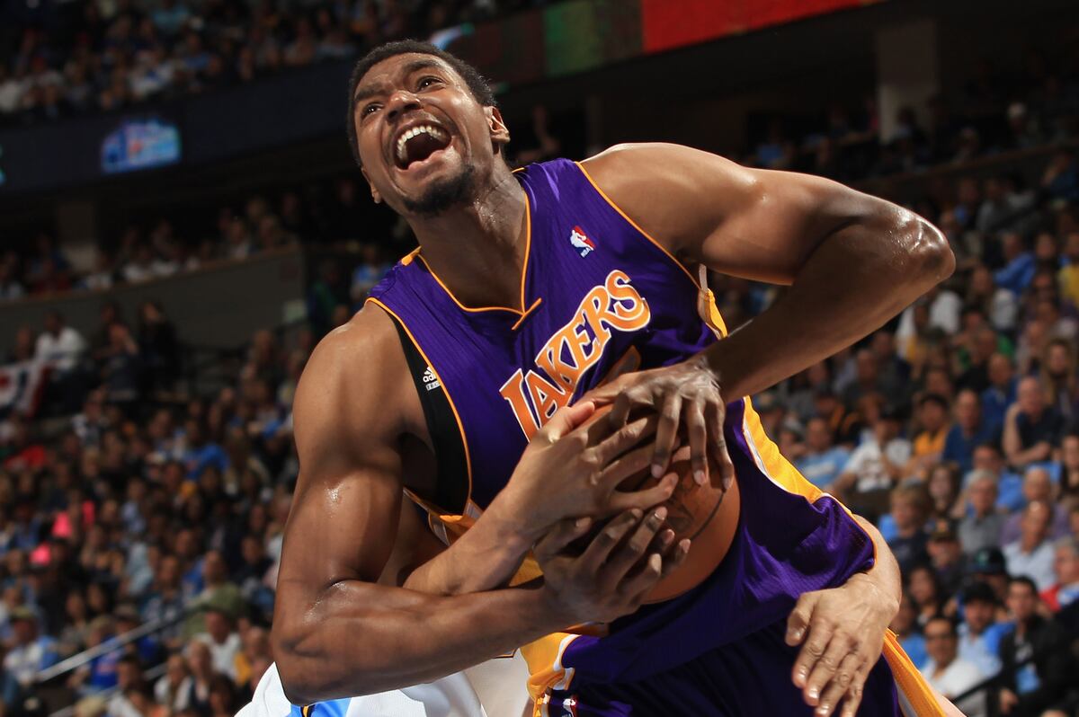 Los Angeles Lakers: Andrew Bynum Must Be Focal Point for Kobe to Win ...