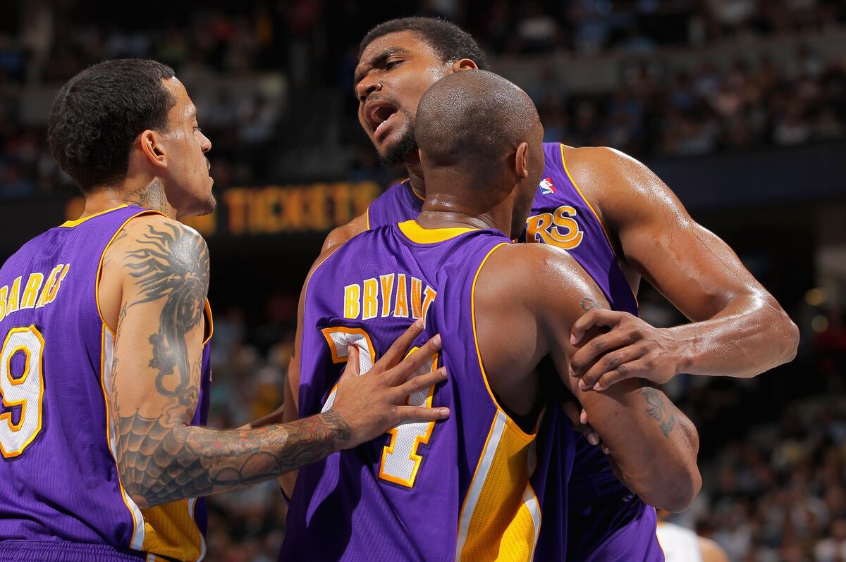Kobe Bryant Defends Andrew Bynum, but Won't Pass to Him | News, Scores ...