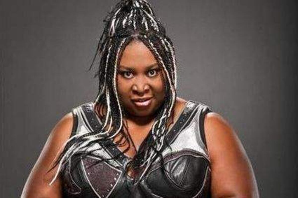 WWE: Can Kharma Save the Divas Division When She Returns? | News ...