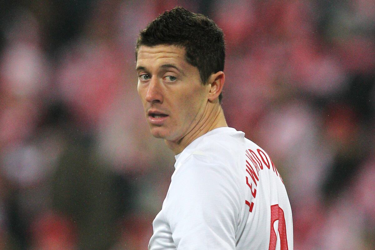 Robert Lewandowski: Dynamic Scorer Won't Leave Borussia Dortmund This ...