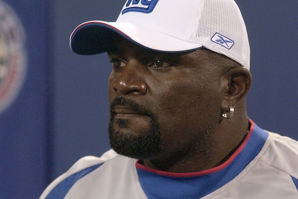 Lawrence Taylor: Embattled New York Giants Legend to Sell Super Bowl ...