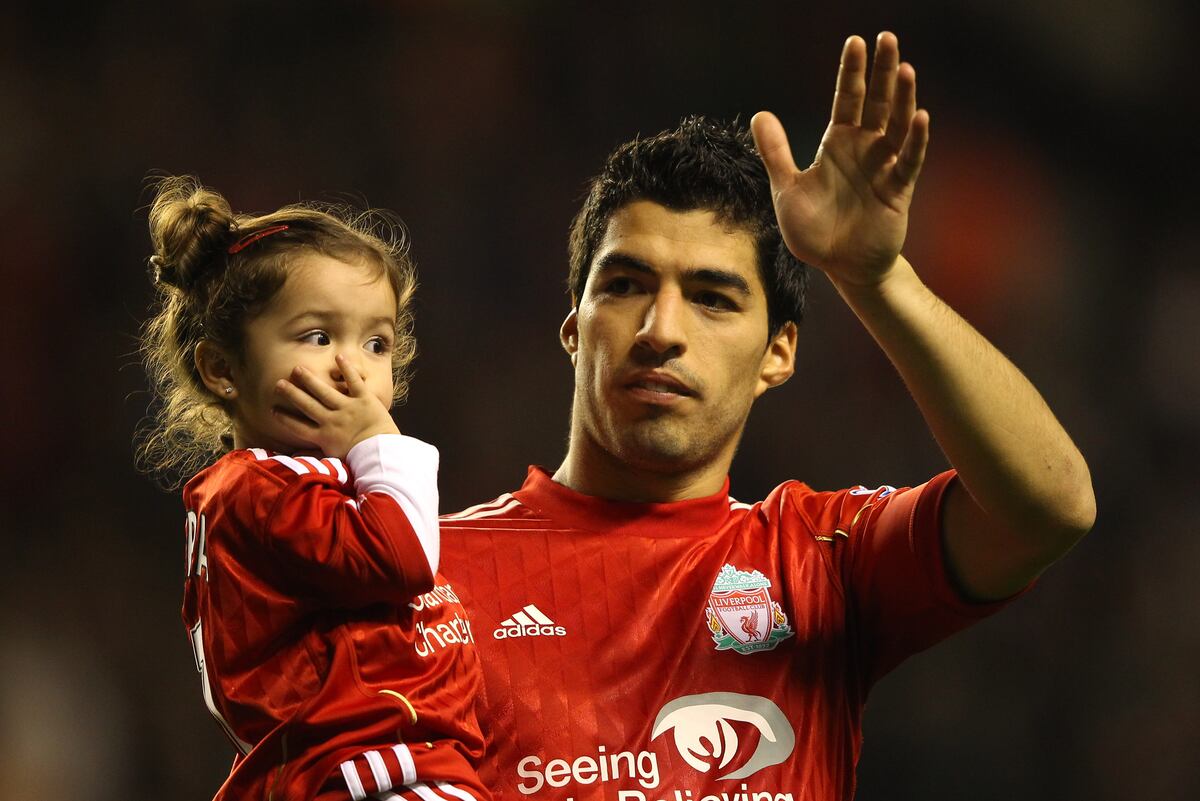 Liverpool Transfer Rumours: Liverpool Must Keep Luis Suarez for Run at ...