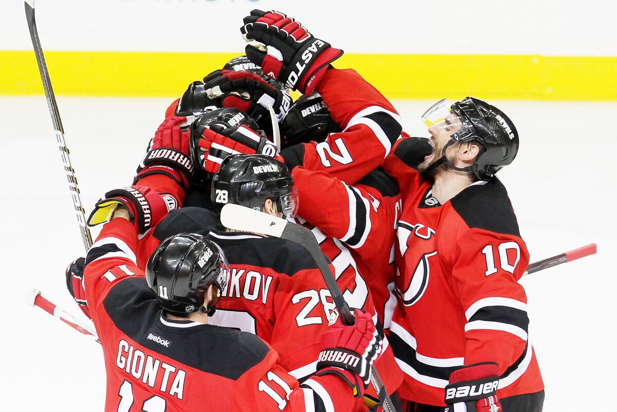 Stanley Cup Playoffs 2012: Devils Knot Matters Once More with 4-1 Win ...