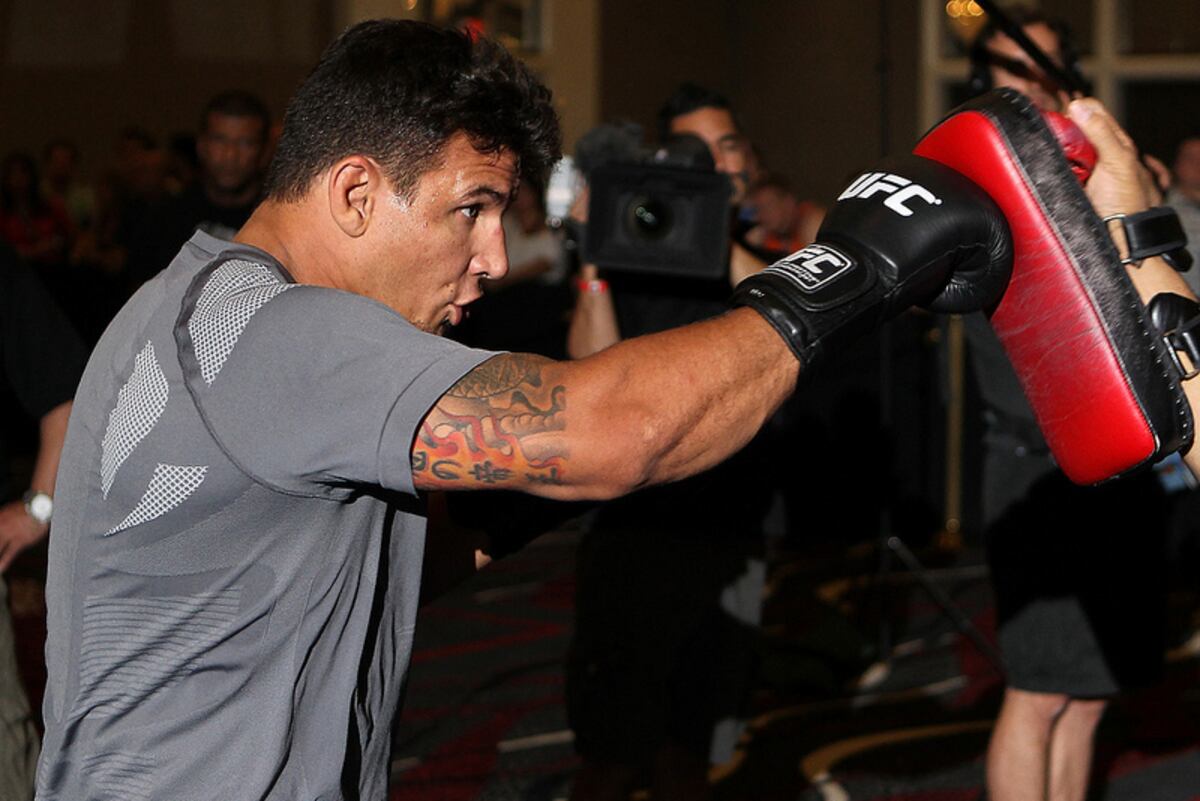 UFC 146 Fight Card: A Frank Mir Victory Cements His Place as a UFC Hall ...