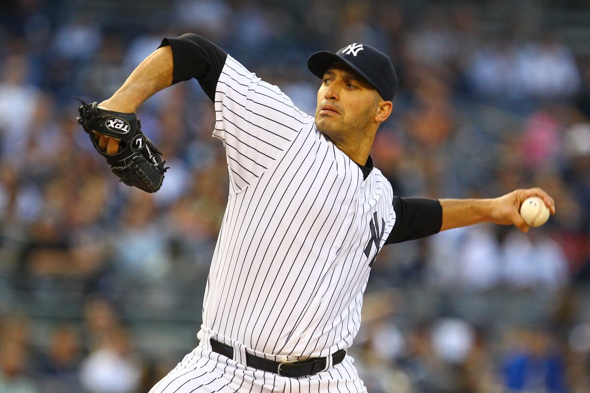 New York Yankees: Andy Pettitte Dominates Again in 8-3 Win over Royals ...