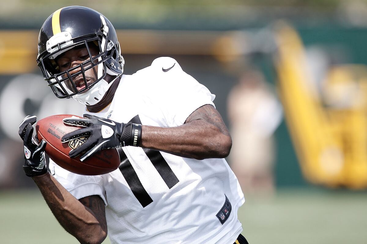 Pittsburgh Steelers WR Toney Clemons Hopes to Catch on with His ...