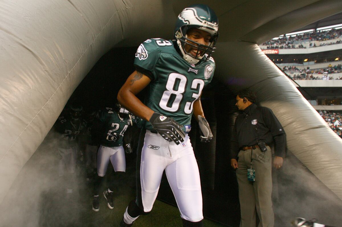 Where Are They Now?: Former Eagles WR Greg Lewis Launches Coaching ...
