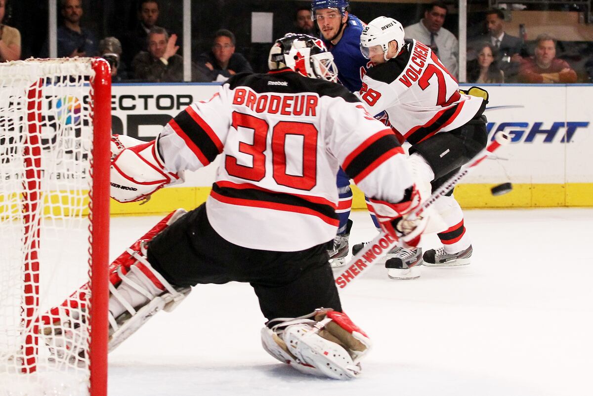 Kings vs. Devils: Martin Brodeur's Experience Gives New Jersey ...