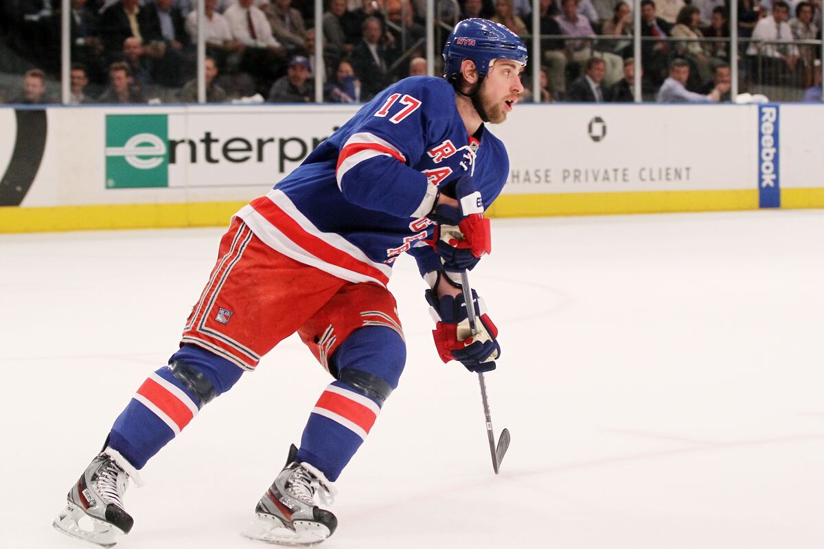 Brandon Dubinsky: Why Trading Him Is Not the Answer for the Rangers ...