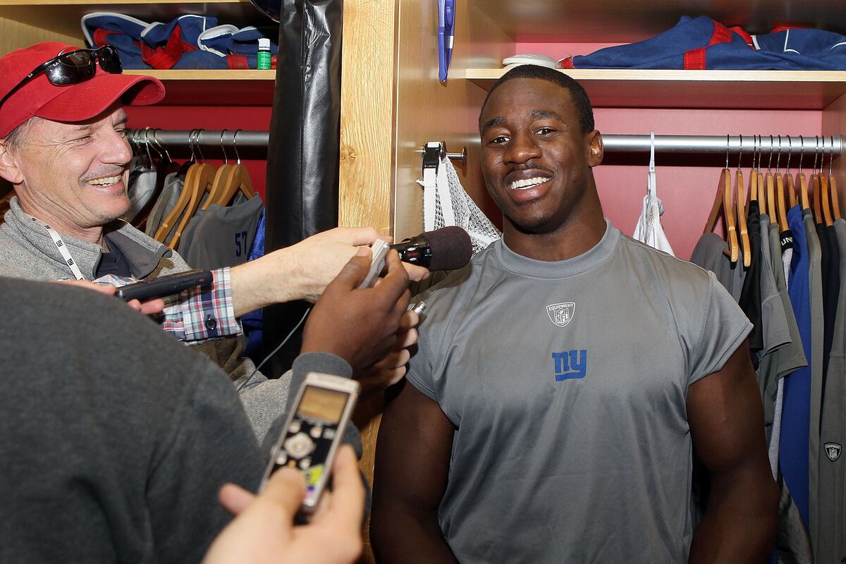 NY Giants First-Round Pick David Wilson Amazes with Backflips and ...