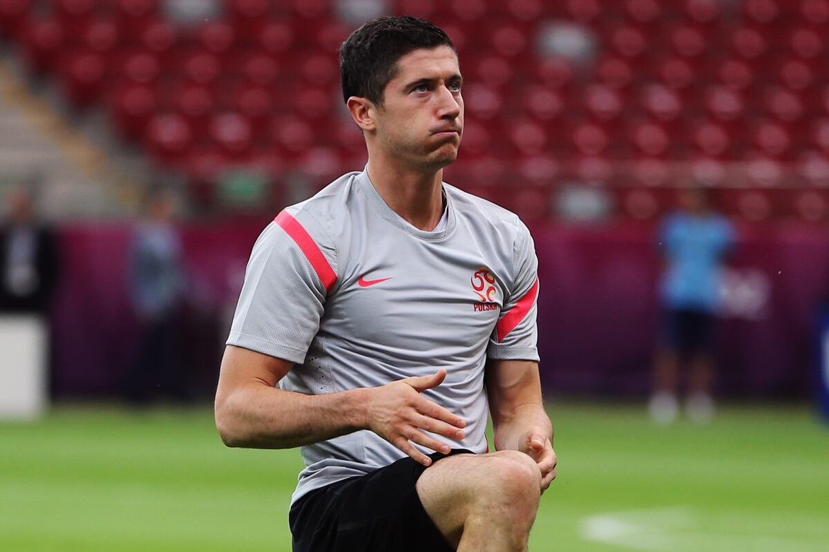 Manchester United Transfer News: Sir Alex Wise to Close in on Robert ...