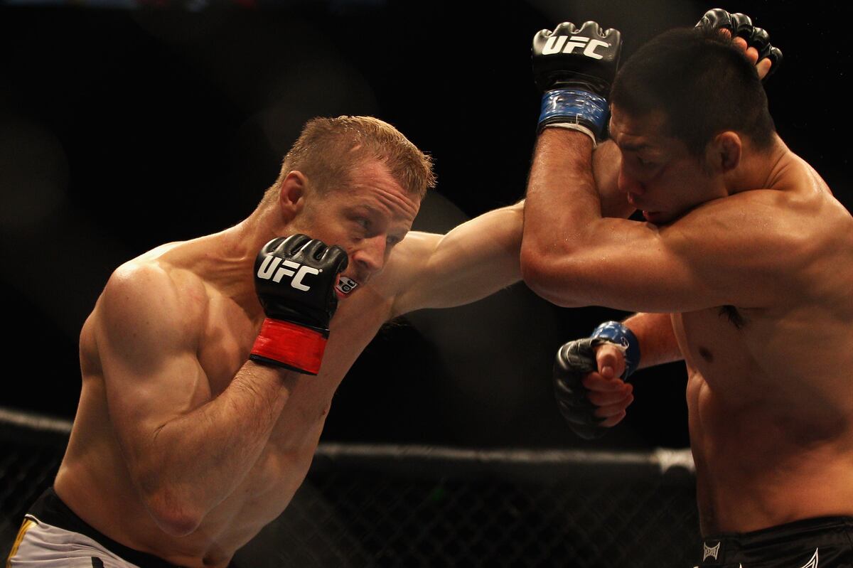 Nick Ring Is a Part-Time Superhero: Breaks Up Brutal Mugging and Aids ...