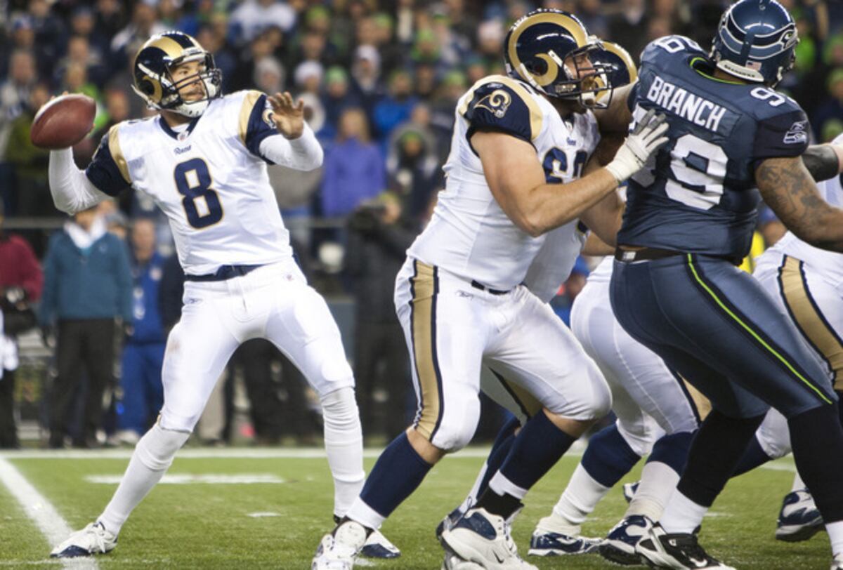 St. Louis Rams: Sam Bradford and the 5 HOF QB's He Should Emulate ...
