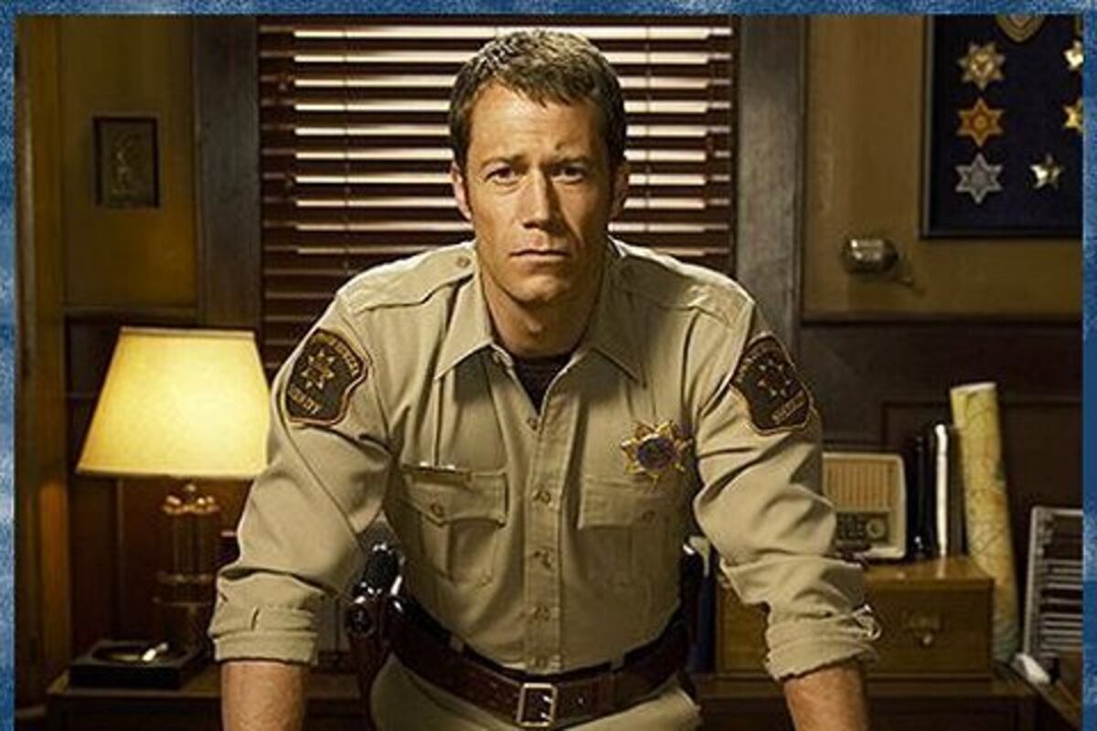 NHL Celebrity Fans: Colin Ferguson Channels Sheriff Carter for His Rule ...