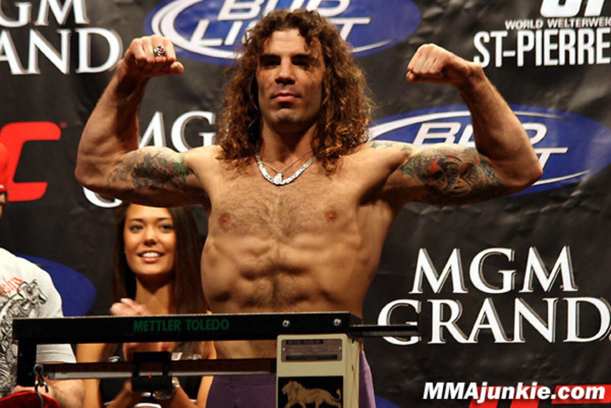 UFC's Clay Guida Will Braid Hair Following Complaint from Gray Maynard ...