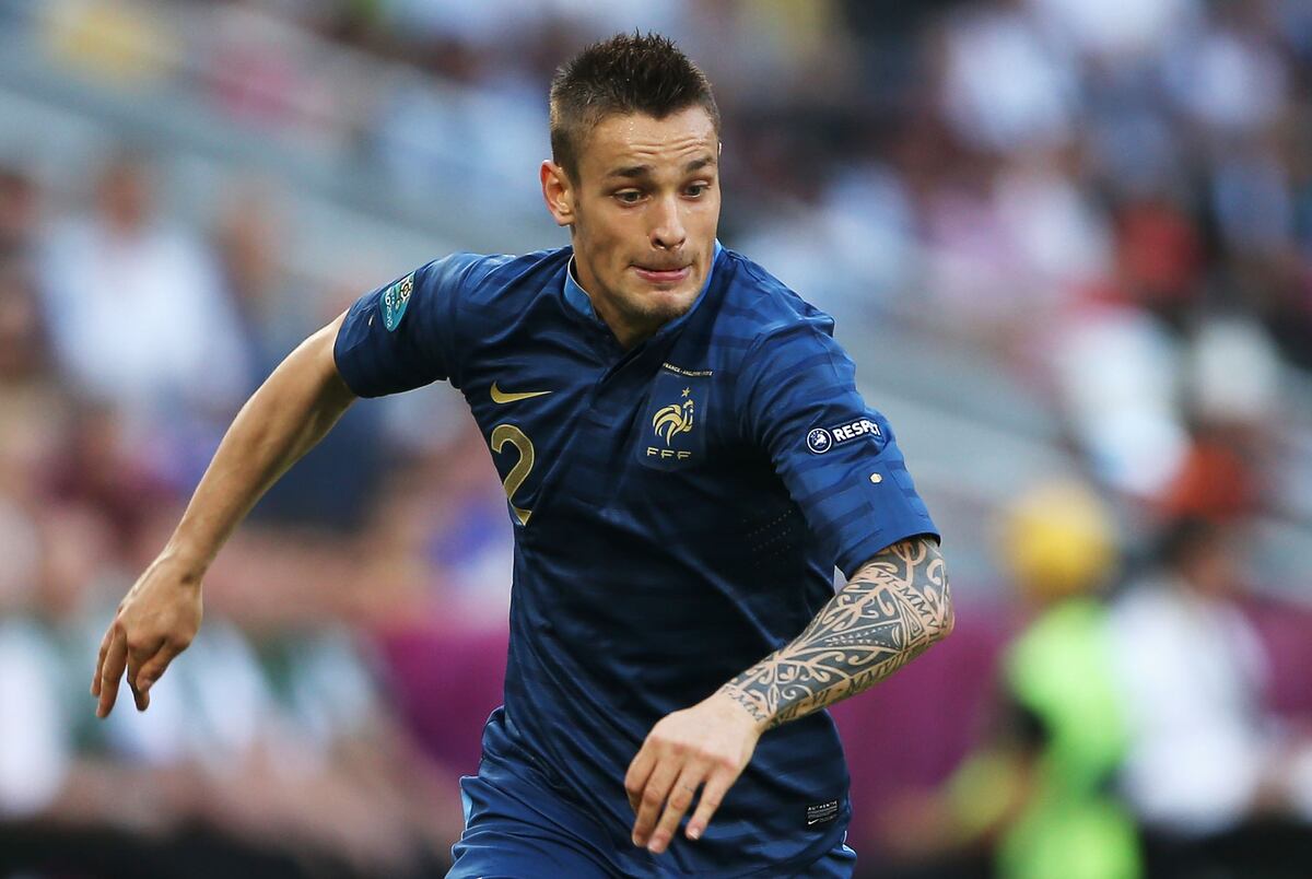 Chelsea Transfer Rumours: Mathieu Debuchy Is Perfect Right-Back for ...