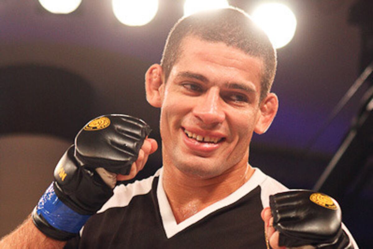 UFC on FX 4: Luis Ramos Looking to Get Back on Track Against Matt Brown ...