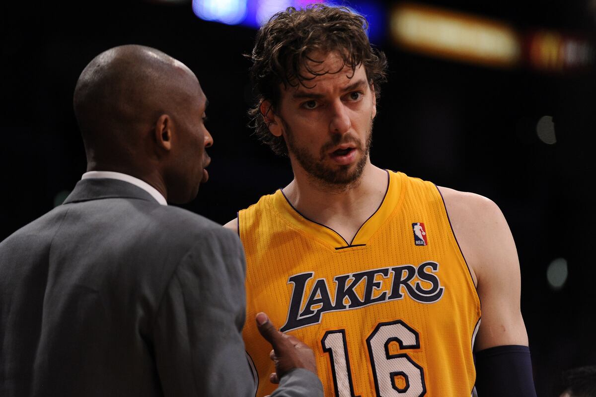 Lakers Trade Rumors: LA Would Be Insane to Deal Pau Gasol for Draft ...