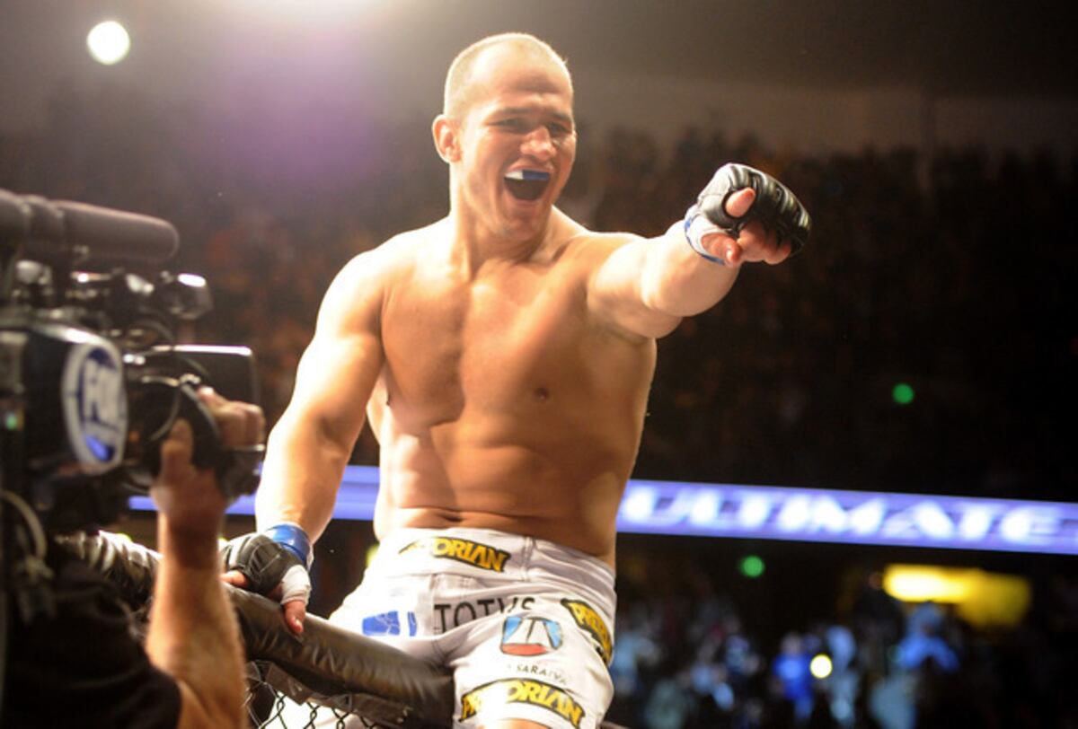 The Top 10 Heavyweights in MMA: B/R Official MMA Rankings for July ...