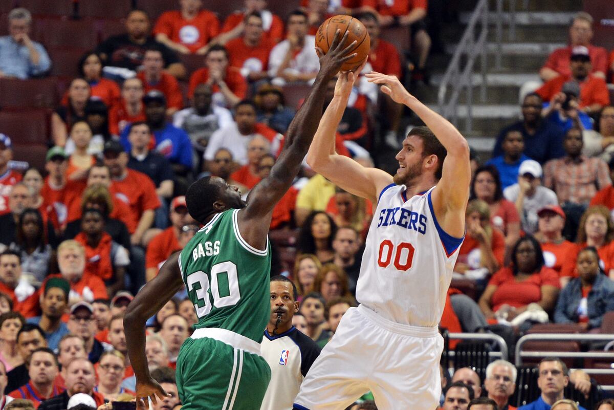NBA Free Agency 2012: Philadelphia 76ers Re-Sign Spencer Hawes | News ...