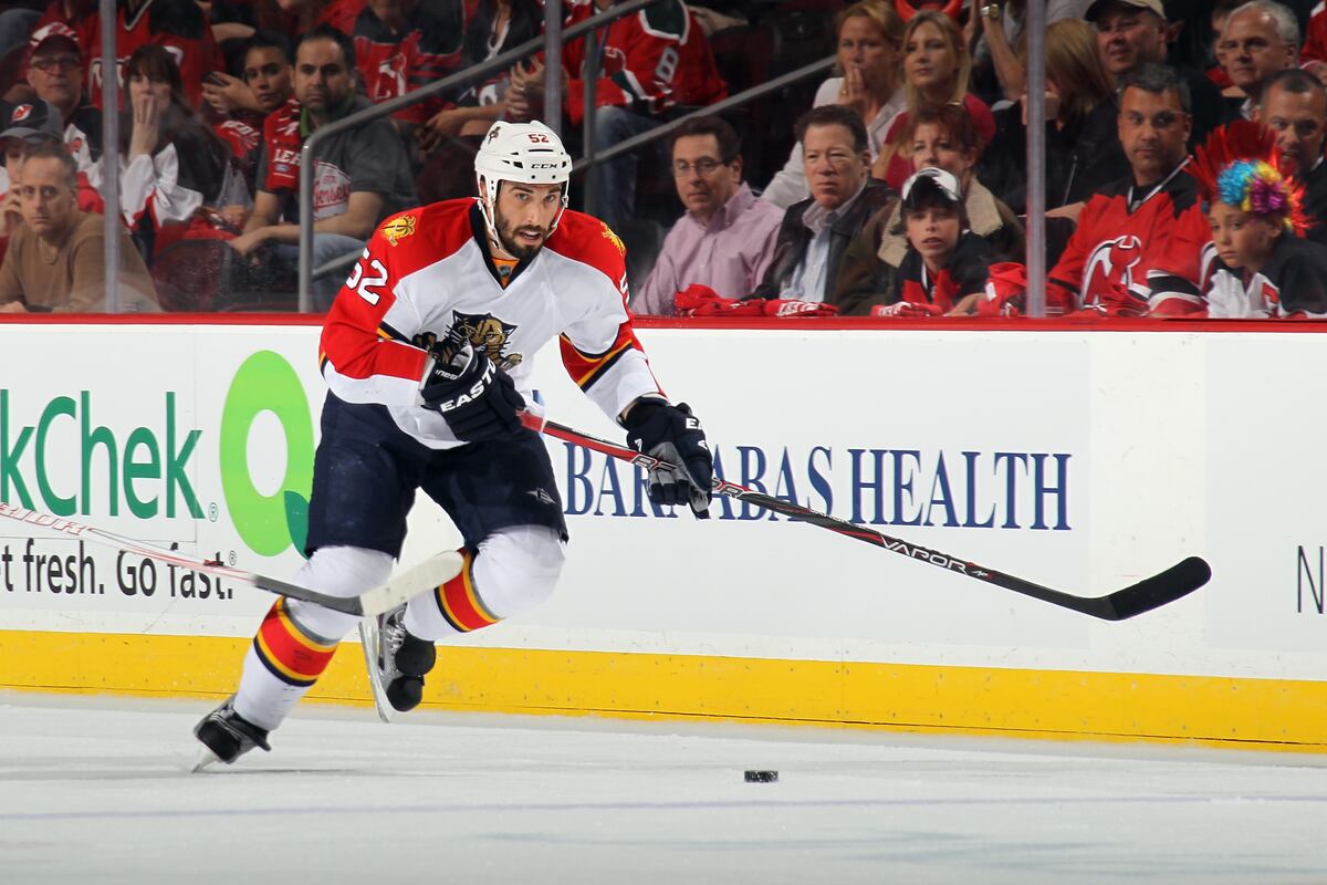 NHL Free Agency 2012: Jason Garrison Signing Will Come Back to Haunt ...