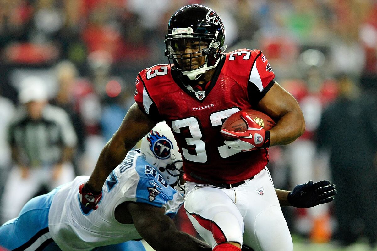Limited Carries May Sap NFL's Most Explosive RB, Michael Turner | News ...