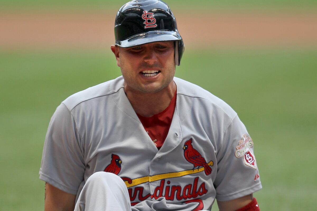 St. Louis Cardinals: Matt Holliday Leaves Game vs. Brewers After HBP ...