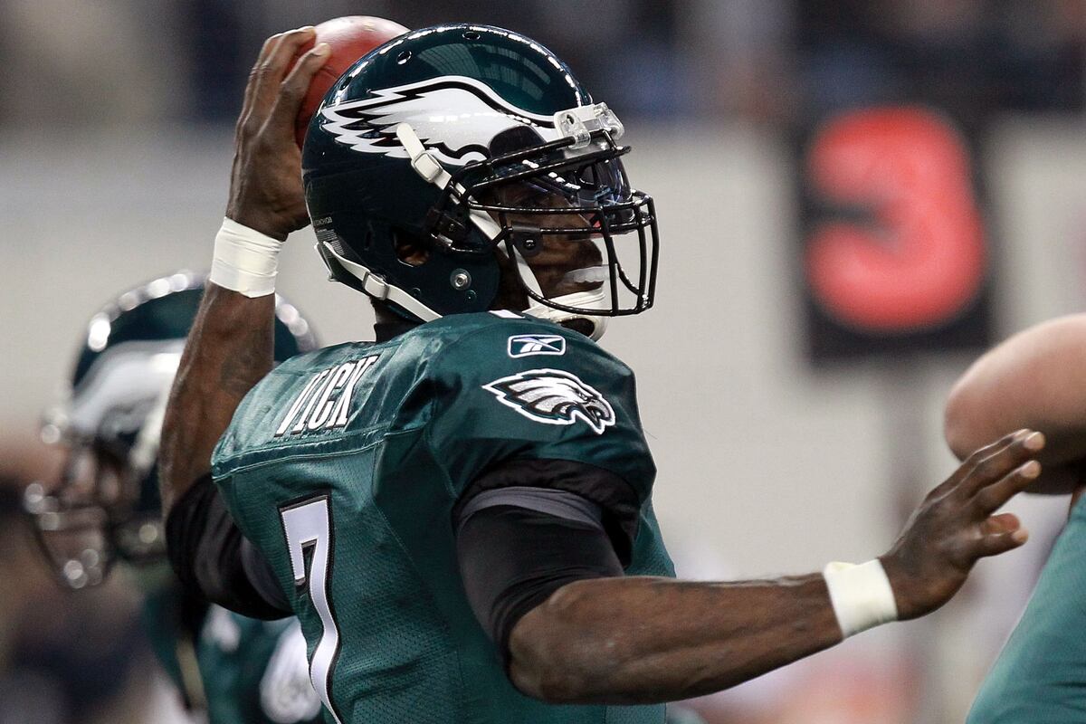 Philadelphia Eagles: Michael Vick Thinks the Eagles Could Become a ...