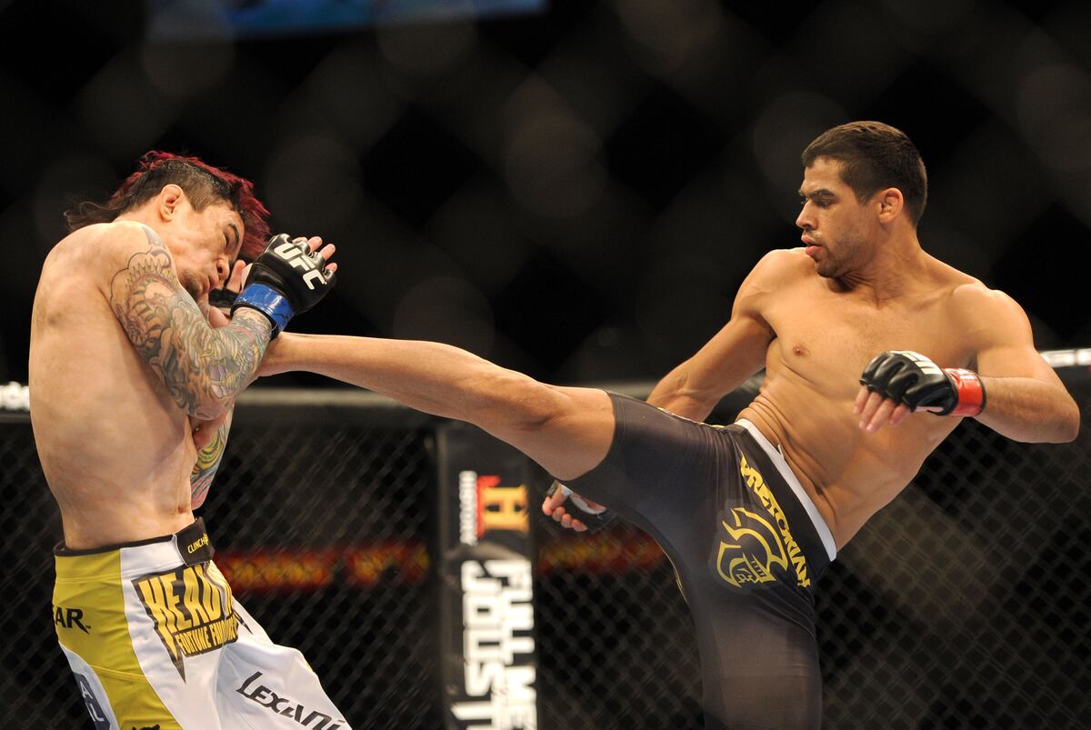 Urijah Faber vs. Renan Barao: The California Kid No Match for the Baron ...